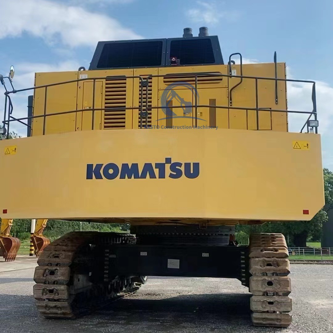 Komatsu PC2000